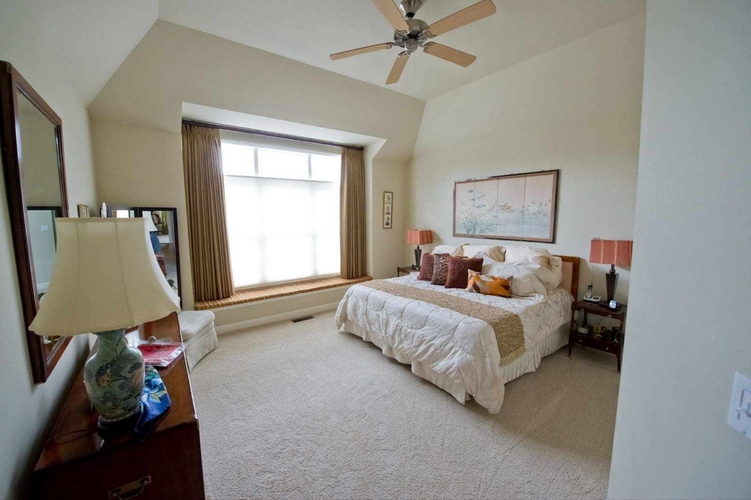7 Ways To Decorate a Townhome (and Maximize Your Space!) | Wyndemere